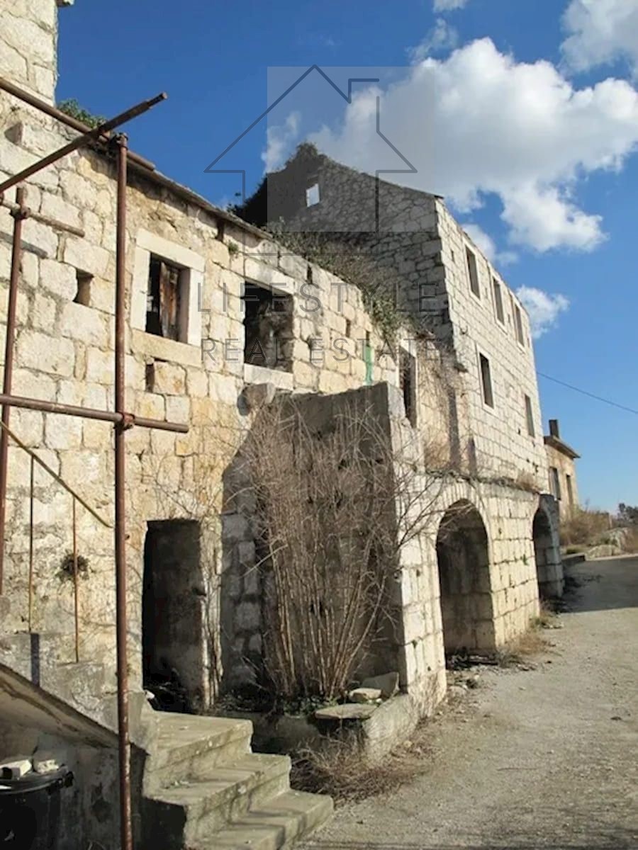 House sale | PODGORA, SPLITSKO-DALMATINSKA | Lifestyle Real Estate ...