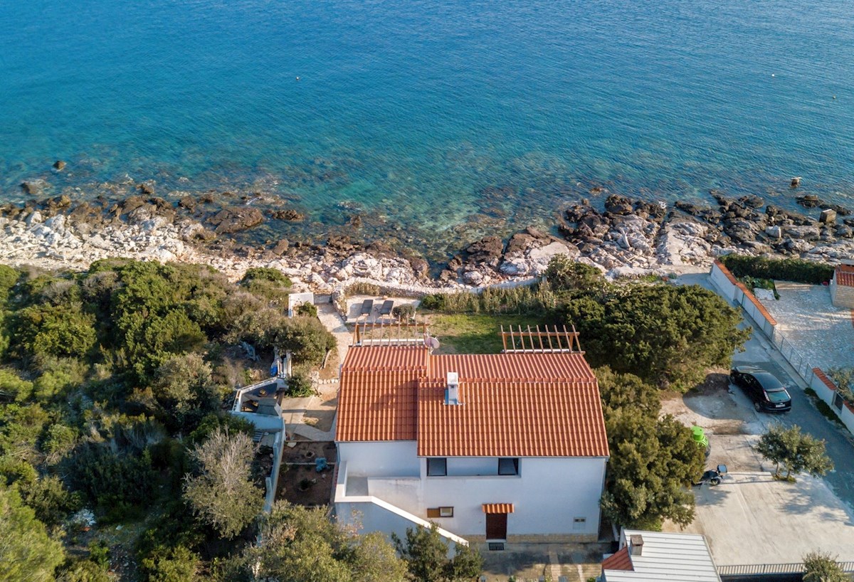 House sale | VIS, SPLITSKO-DALMATINSKA | TRGOSTAN Split | REC ID ...